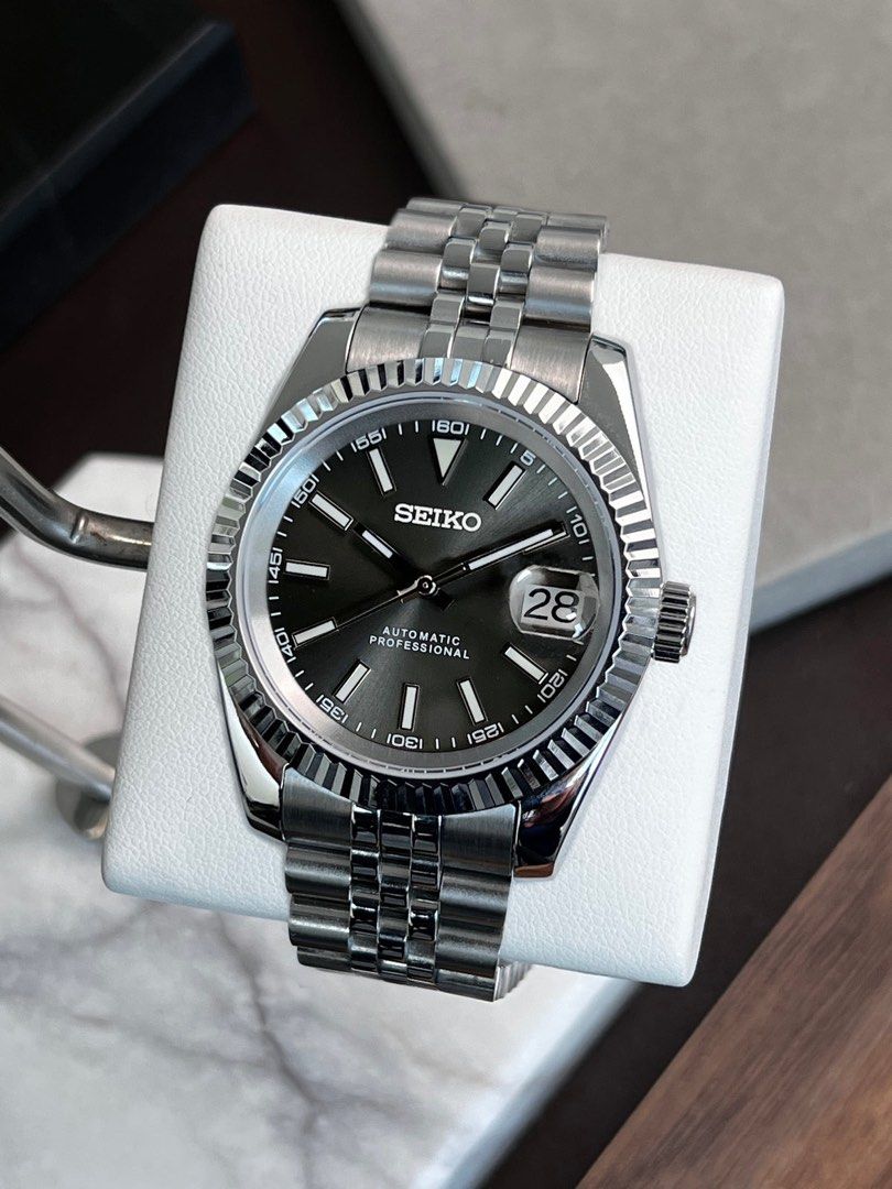 Automatic Grey Datejust seiko mod 40mm, Luxury, Watches on Carousell