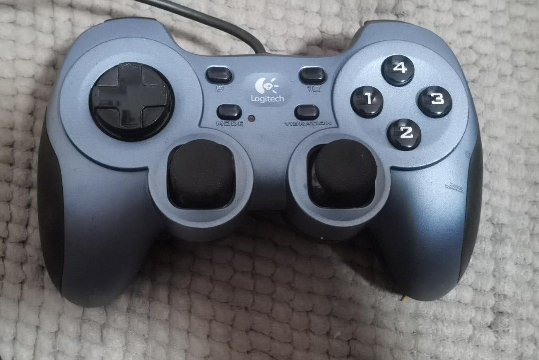 Logitech Rumble Pad 2 controller(PC), Video Gaming, Gaming Accessories ...