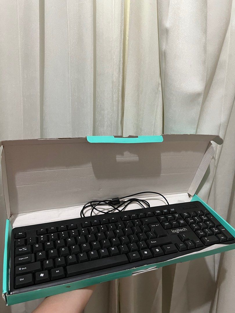 Logitech Wired Keyboard, Elektronik, Bagian Komputer & Aksesoris di ...