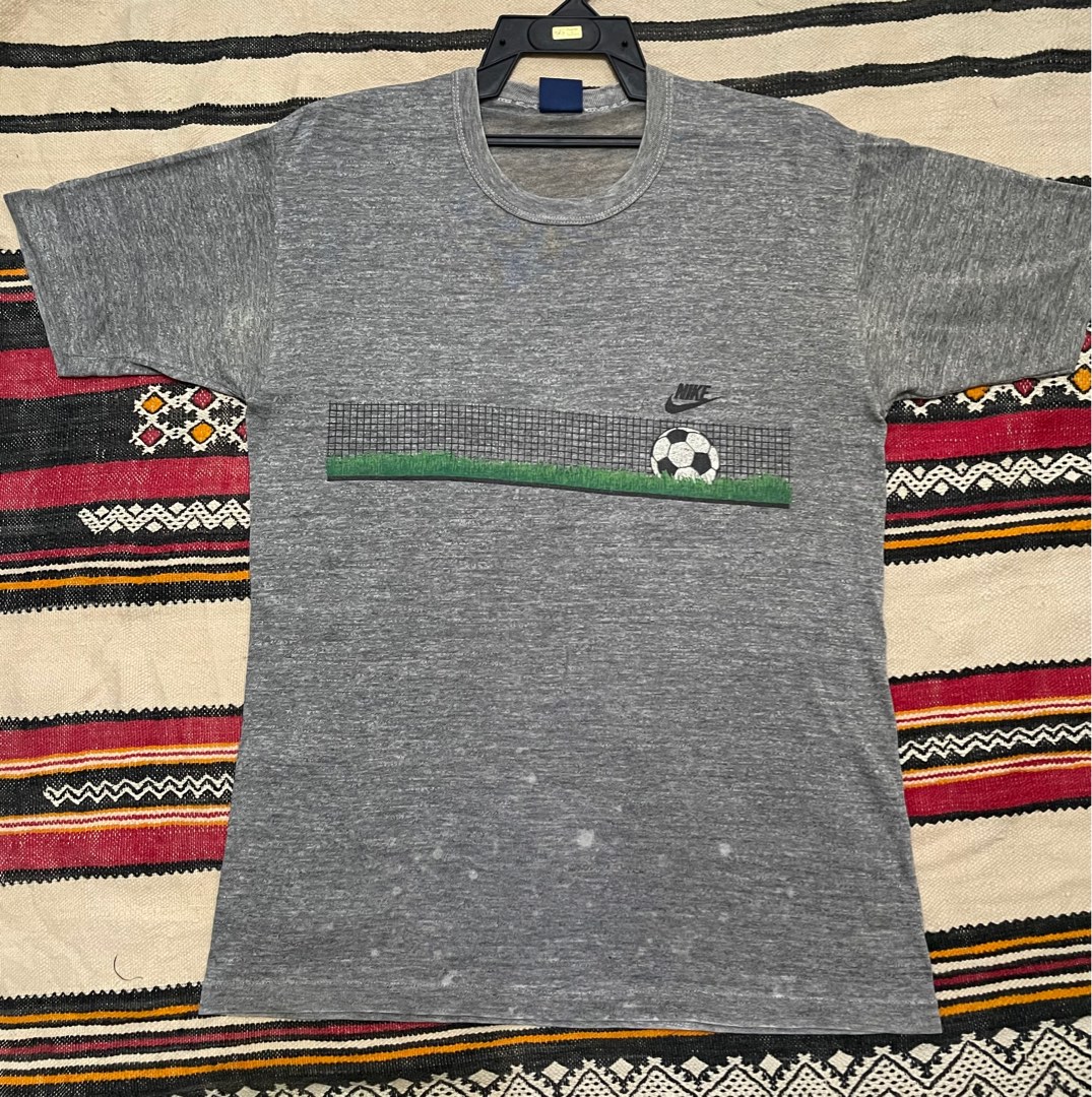 Nike bola Blue tag 80s rayon, Men's Fashion, Tops & Sets, Tshirts ...