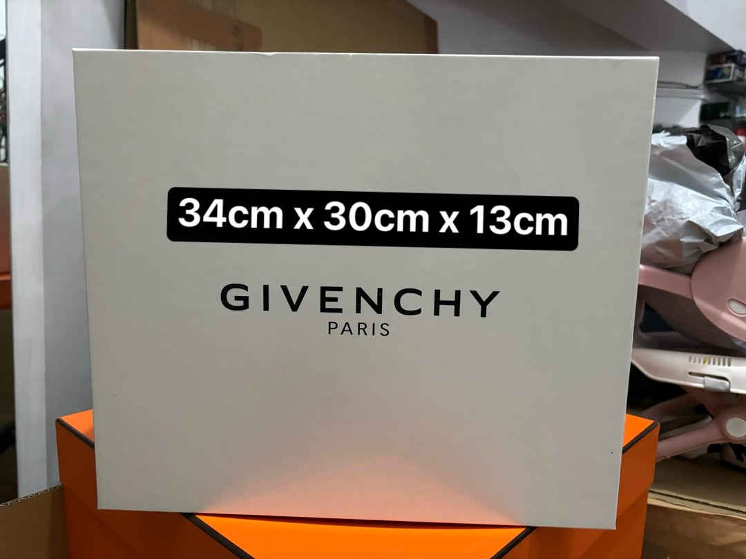 ‼️Original Givenchy Box‼️, Luxury, Bags & Wallets on Carousell