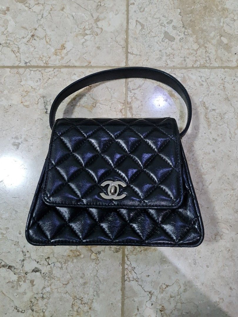 Original kulit asli vintage chanel look like, Fesyen Wanita, Tas ...