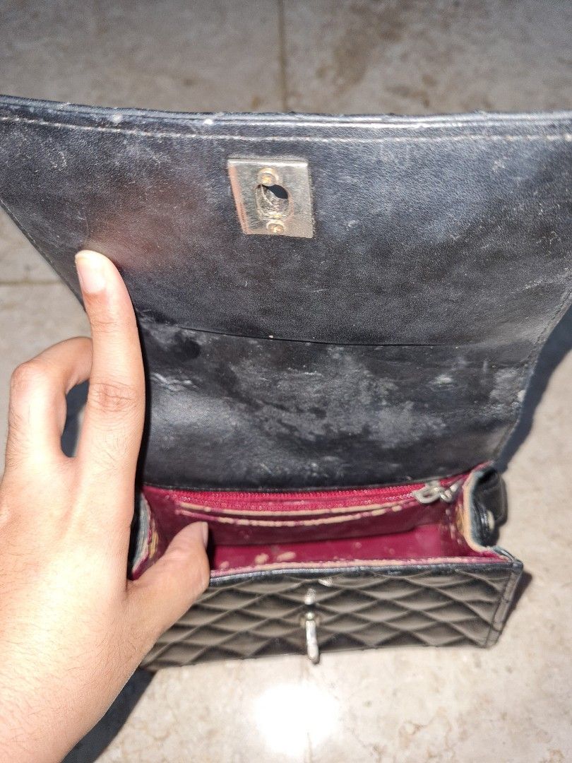 Original kulit asli vintage chanel look like, Fesyen Wanita, Tas ...