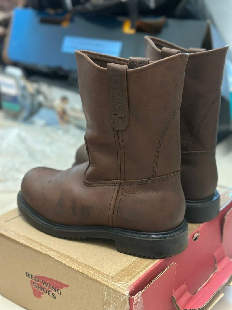 Original Red Wing Pecos 8241, Men's Fashion, Footwear, Boots on Carousell