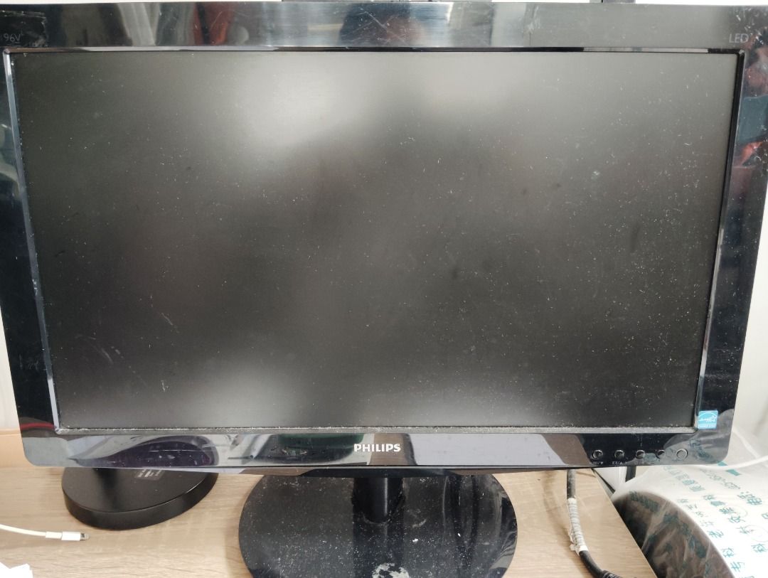 philips lcd monitor 18.5吋 (196V3L), 電腦＆科技, 電腦周邊及配件, 電子屏幕 - Carousell