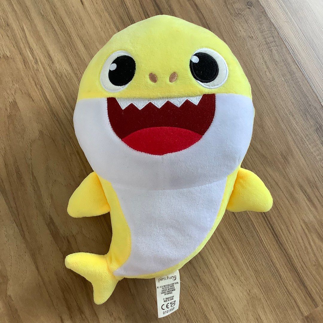 Pinkfong Baby Shark Plush Doll, Hobbies & Toys, Toys & Games on Carousell