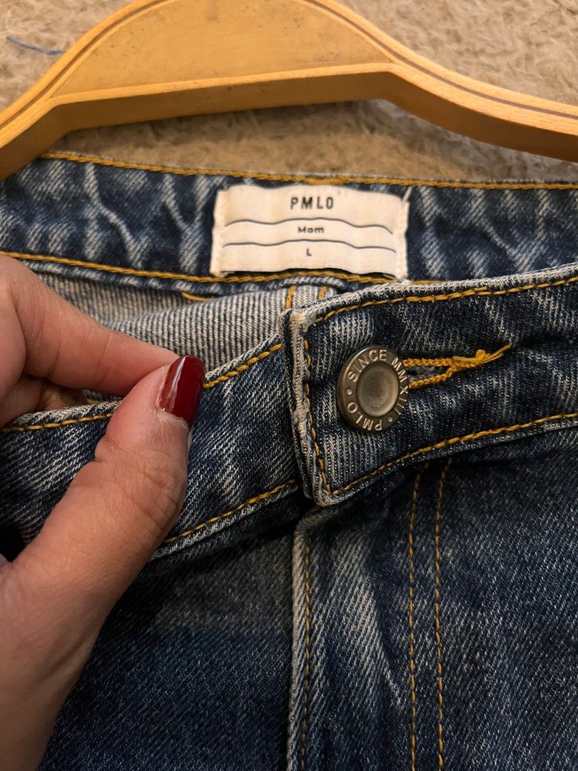 Pomelo Mom Ripped Jeans Straight, Fesyen Wanita, Pakaian Wanita, Bawahan di Carousell
