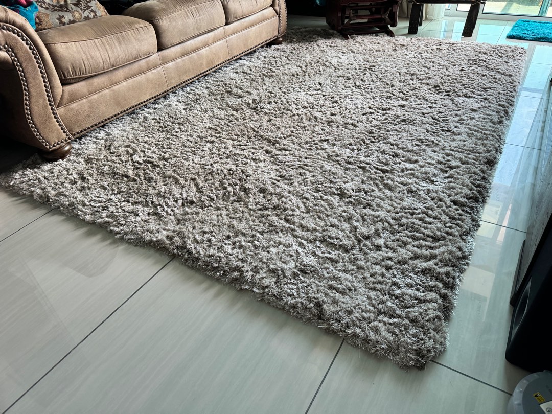 Shaggy rag carpet rug, Furniture & Home Living, Home Decor, Carpets ...
