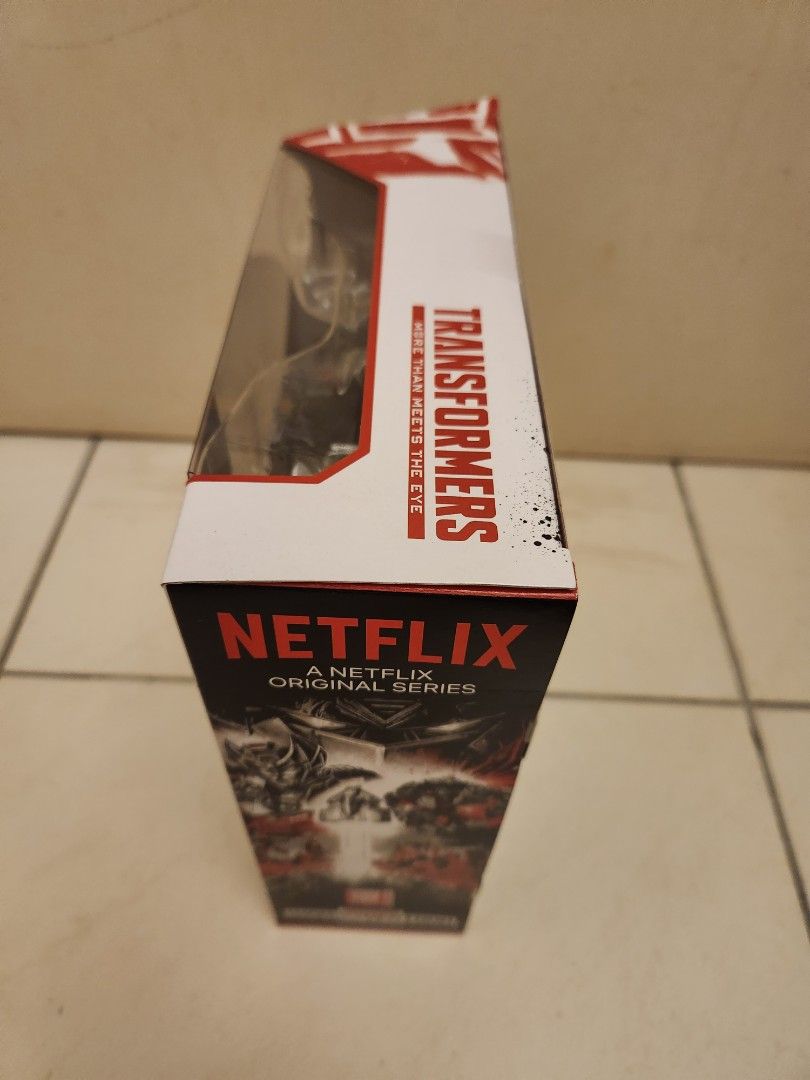 Transformers TakaraTomy Netflix HOTLINK, Hobbies & Toys, Collectibles ...