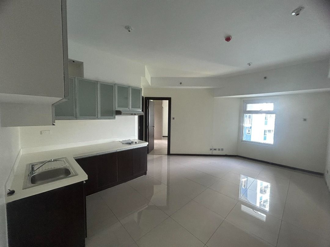 Trion Tower BGC - Rent to Own 1bedroom with balcony Condominium in BGC ...