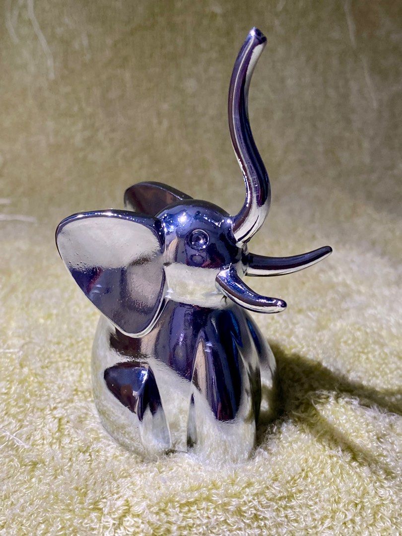 Umbra Zoola Ring Holder, Furniture & Home Living, Home Decor, Other ...