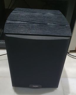 VERY NEW CONDITION Yamaha NS-SW280 powered subwoofer adds impact to ...
