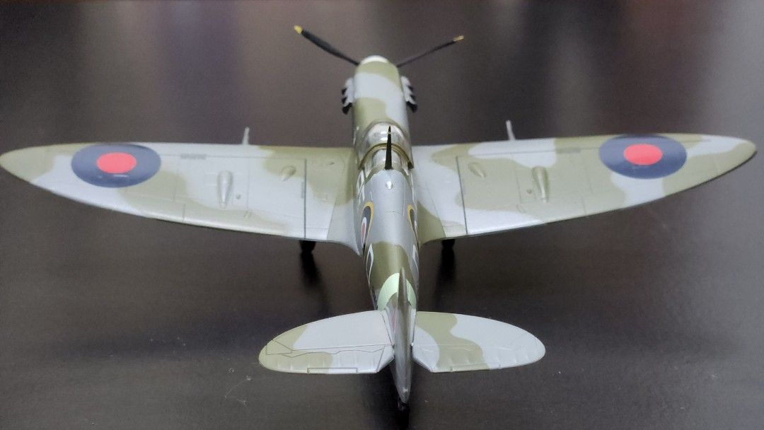 WW2 Spitfire Mark V, Hobbies & Toys, Collectibles & Memorabilia ...