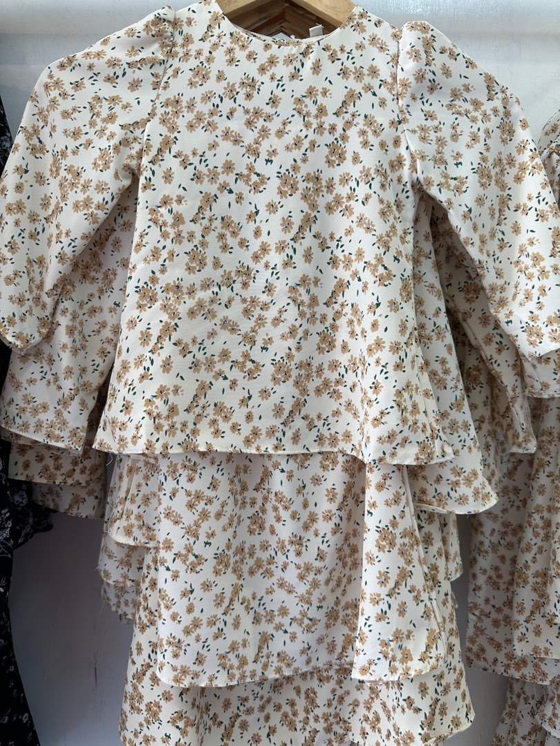 Baju Kurung Bunga viral 2024 kanak, Women's Fashion, Muslimah Fashion ...