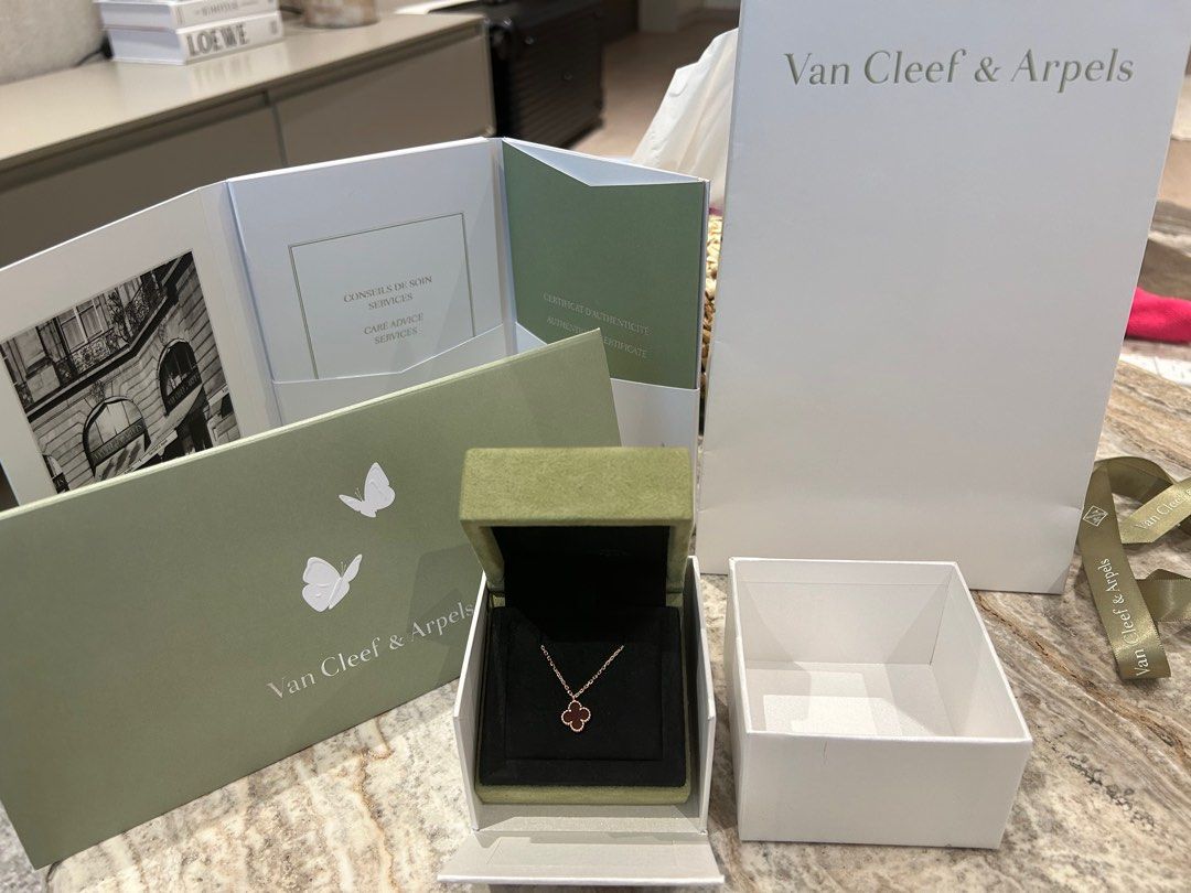 BN MAR 2024 FULL SET: Van Cleef Sweet Alhambra Carnelian, Luxury ...