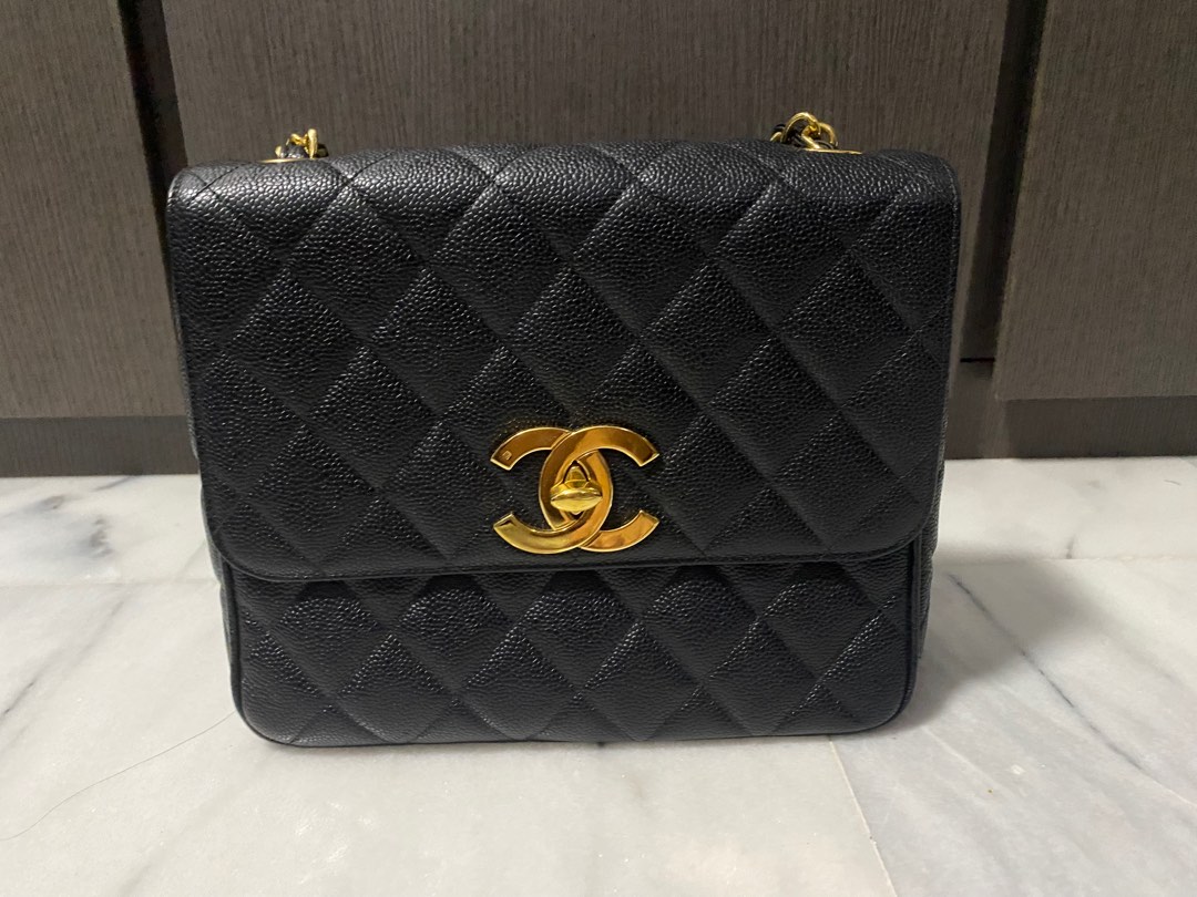 Chanel vintage caviar flap 25cm, Luxury, Bags & Wallets on Carousell