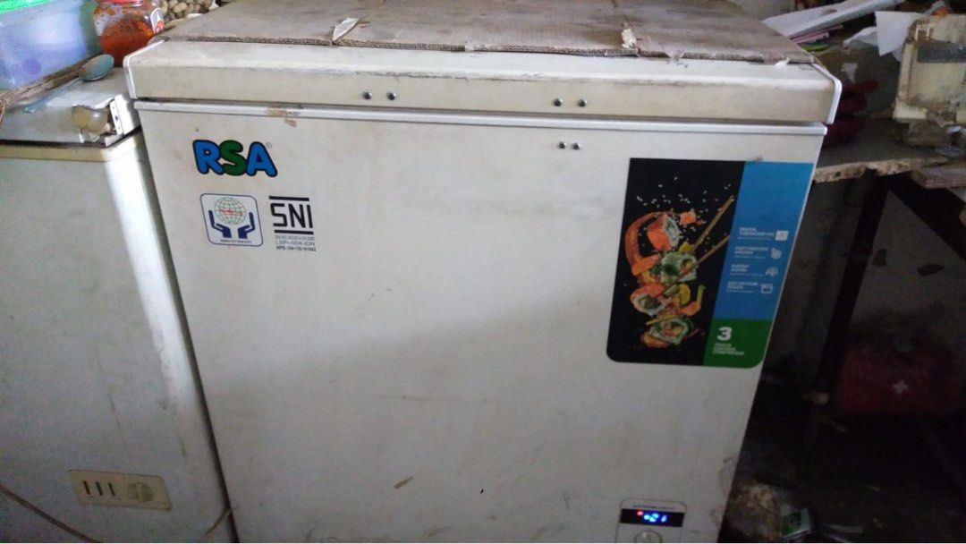 Chest Freezer RSA 200L, Kitchen & Appliances di Carousell