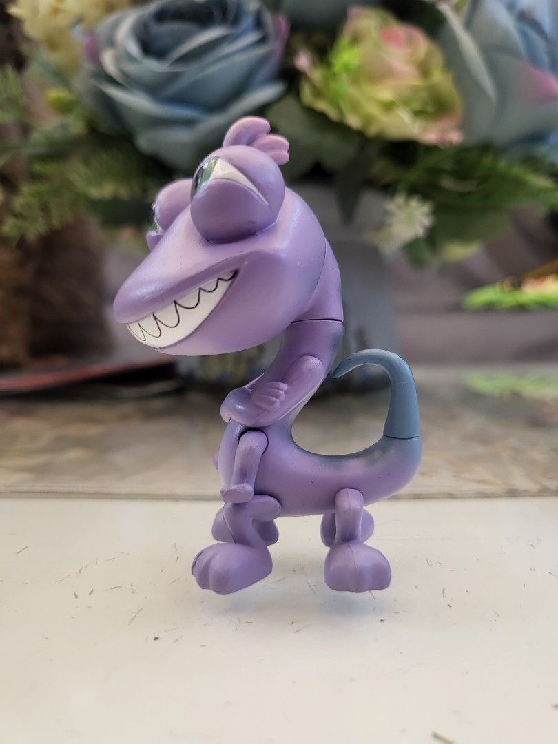 Disney/Pixar Monsters, Inc. Randall Vinyl Figure Display, Hobbies & Toys, Toys & Games on Carousell