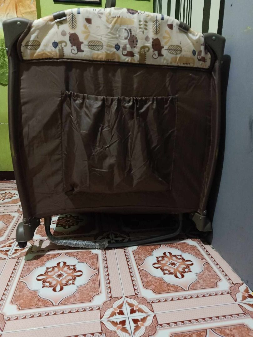 Dreamcradle Pack n Play Playpen Rocking Crib with Hanging Toys Kitty ...