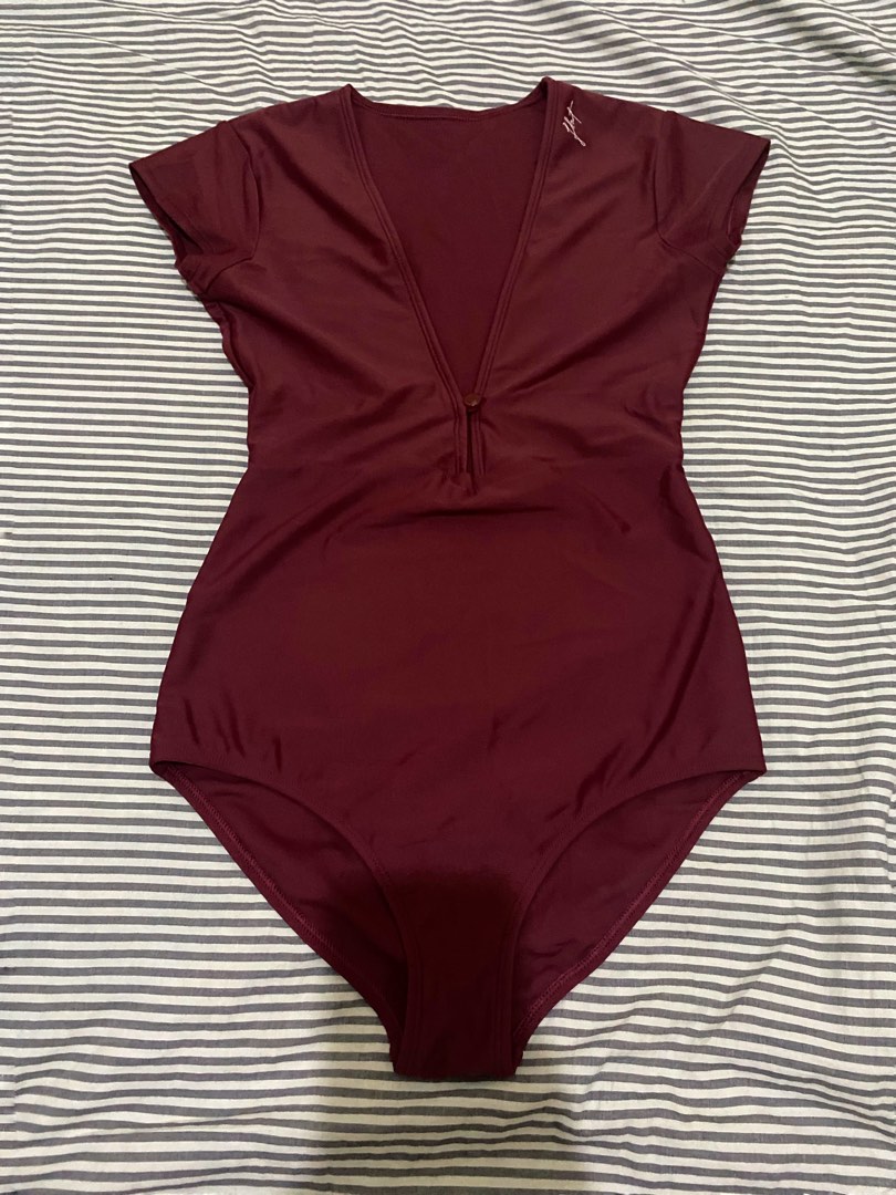 Float Swimwear Sienna Berry, Women's Fashion, Swimwear, Bikinis ...