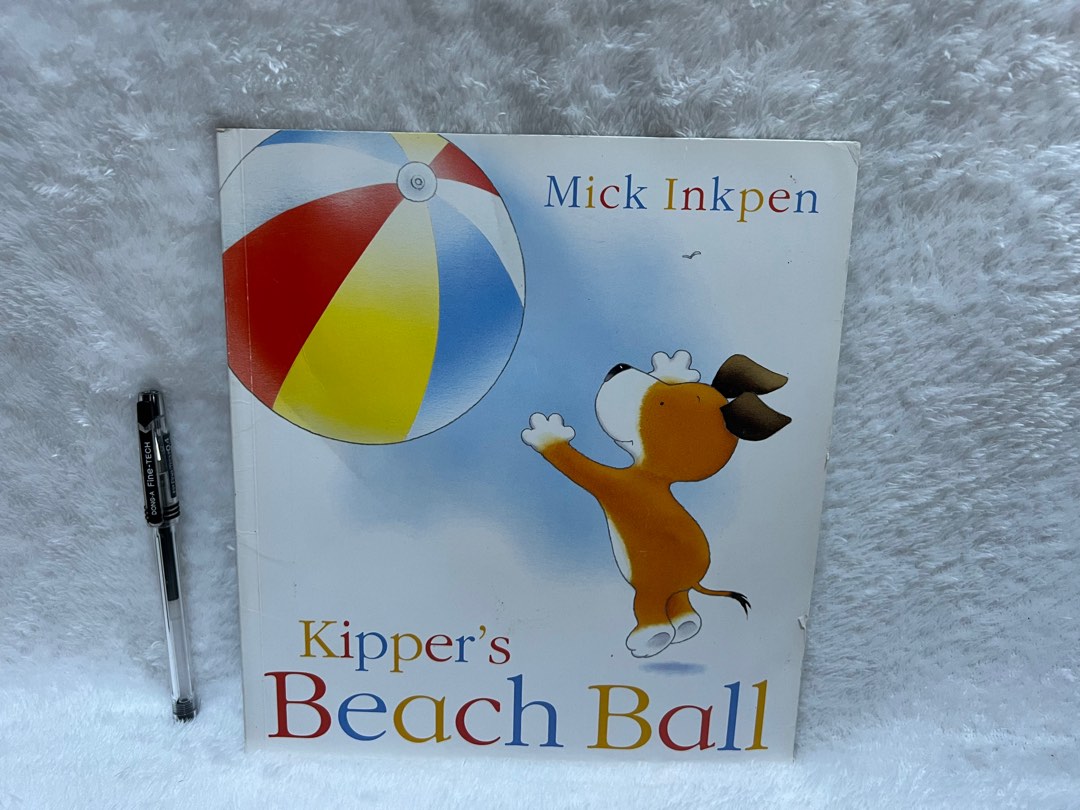Kipper's Beach Ball, Hobbies & Toys, Books & Magazines, Children's ...
