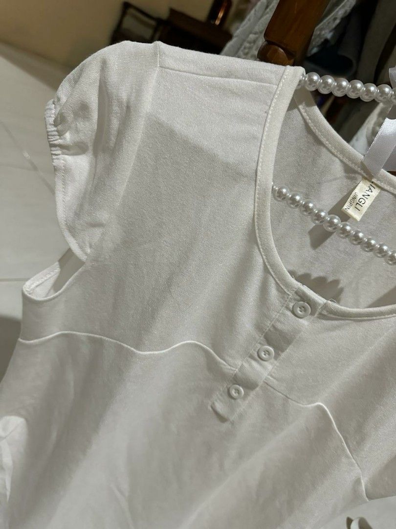 Milkmaid Soft White 3 Buttons Top | putih Atasan blus Kaos lembut ...