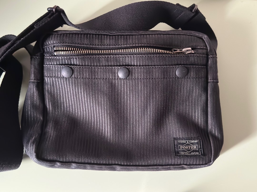 Porter Tokyo Japan Yoshida Co 斜孭袋 日本製造 Made in Japan, 名牌, 手袋及銀包 - Carousell