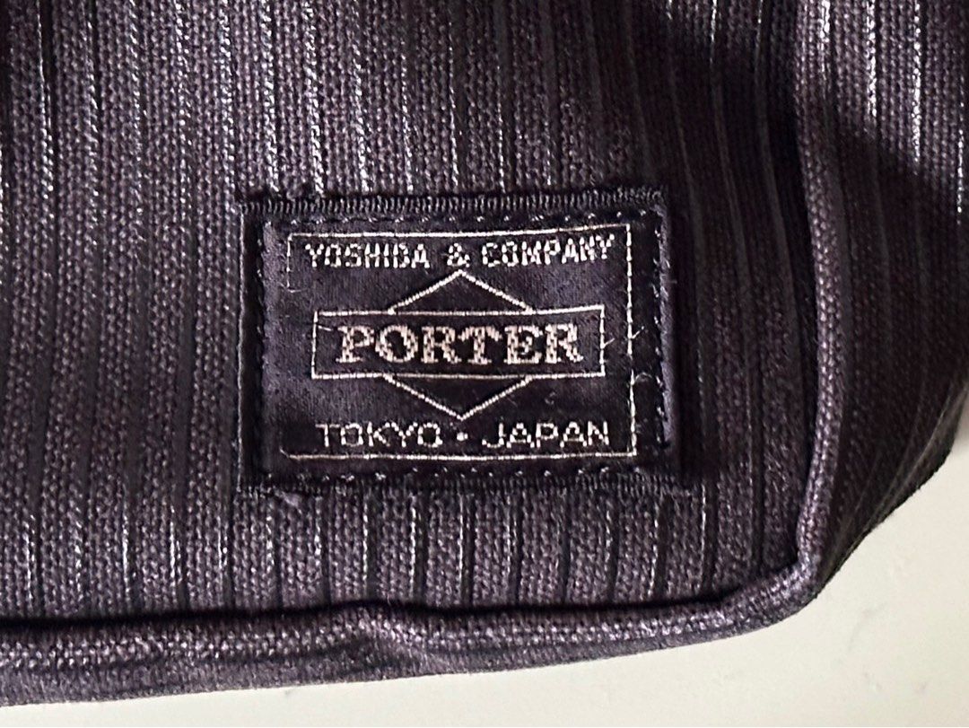 Porter Tokyo Japan Yoshida Co 斜孭袋 日本製造 Made in Japan, 名牌, 手袋及銀包 - Carousell