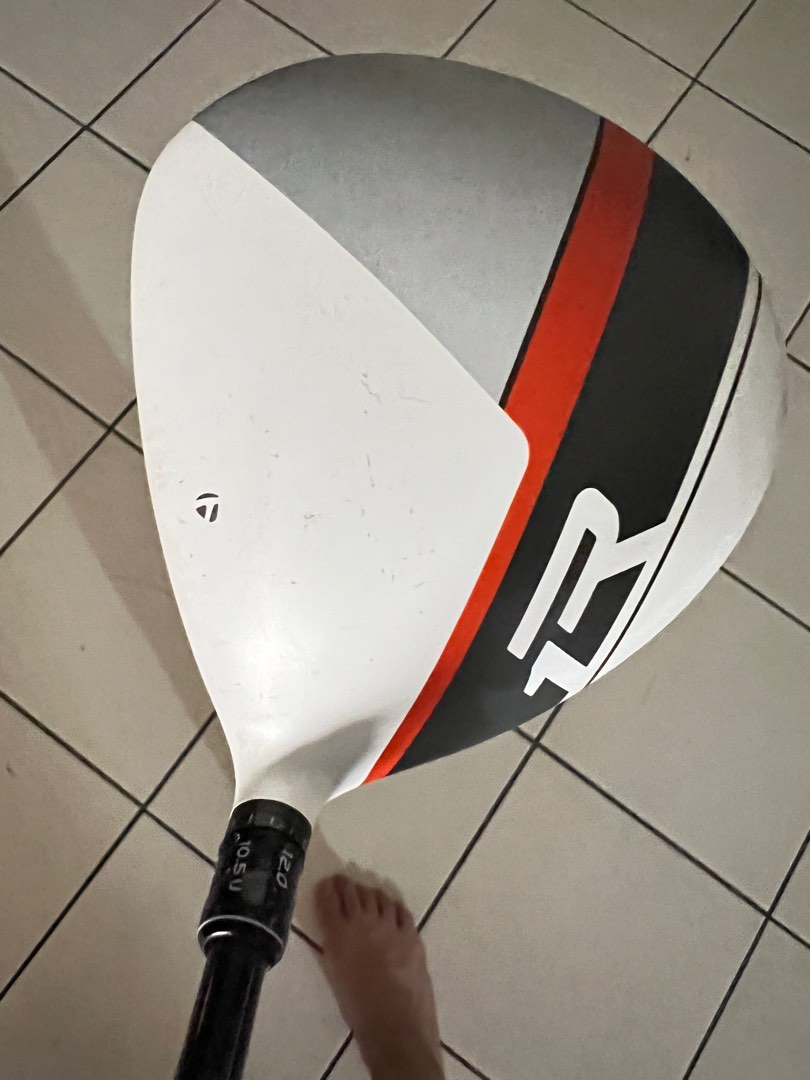 R1 Taylormade Driver, Sports Equipment, Sports & Games, Golf on Carousell