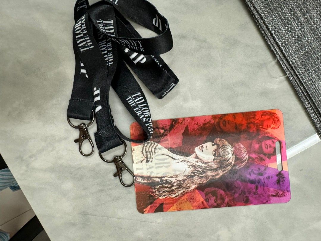 Taylor Swift VIP Merchandise Set, Hobbies & Toys, Music & Media, Music ...