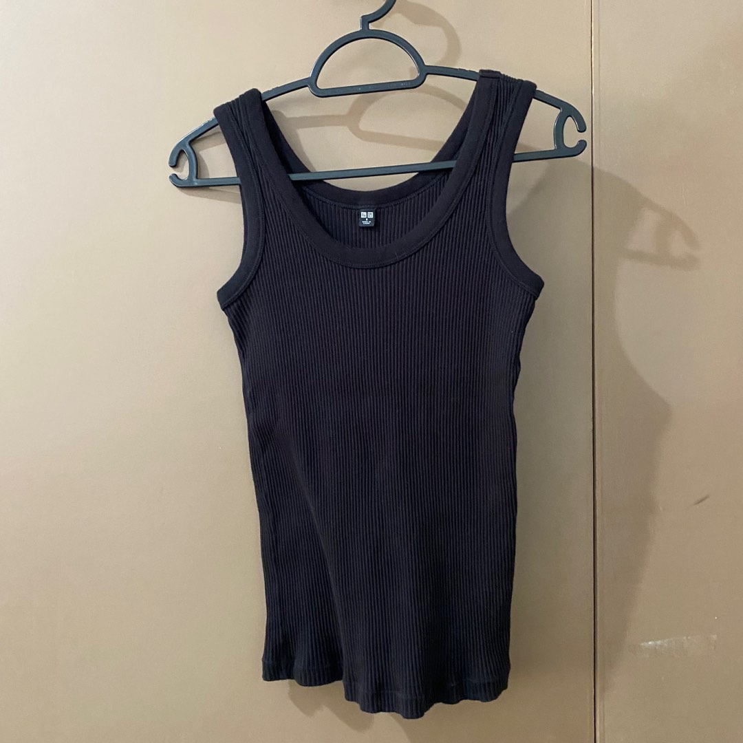 Uniqlo Ribbed Sando, Women's Fashion, Tops, Sleeveless on Carousell