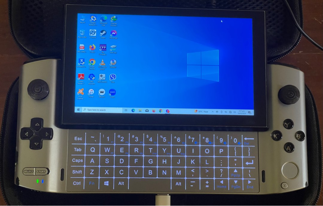 Win GPD 3 5.5inch Gaming Mini Laptop Gaming Consoles 11th Gen Core i7 16Gigs Ram 1TB SSD Intel ...