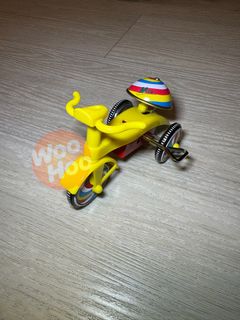 上鏈 三輪車 M1號 正常運作 sofubi sofvi vinyl 搪膠 膠品 大膠 軟膠 糖膠 ソフビ kaiju, 興趣及遊戲, 玩具 & 遊戲類 - Carousell