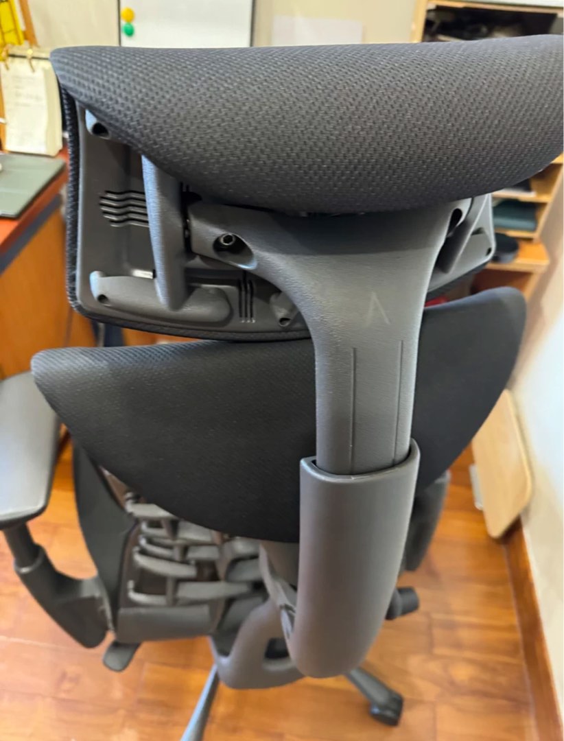 現貨Atlas Headrest Embody, 傢俬＆家居, 傢俬, 椅子 - Carousell