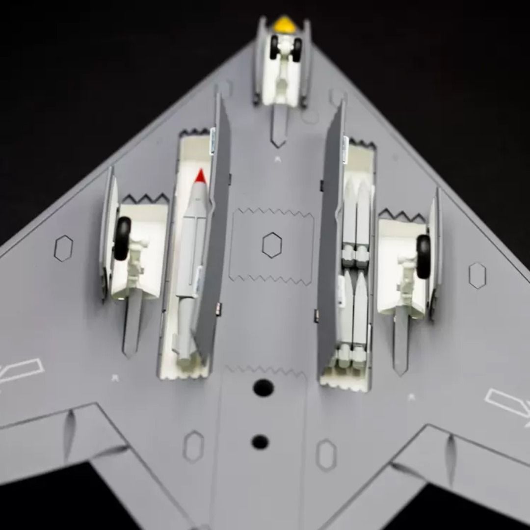 AVIC 1:48 Gongji-11 China Flaunts 'Carrier-Compatible' GJ-11 Sharp ...