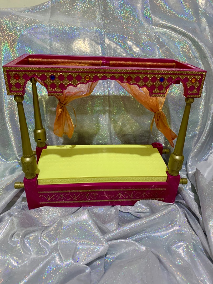 Bratz Genie Magic Playset - Bed, Hobbies & Toys, Toys & Games on Carousell
