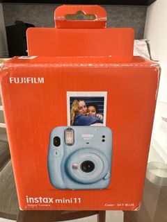 Fujifilm Instax Mini 11, Photography, Cameras on Carousell