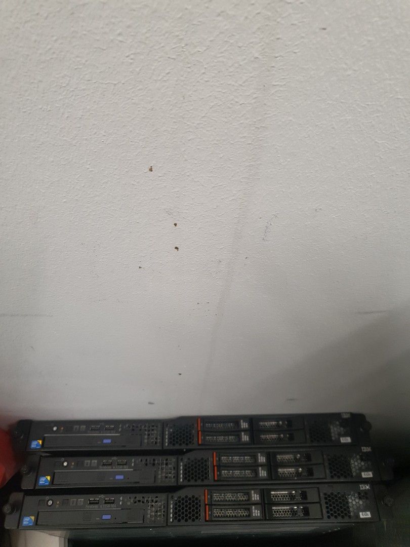 IBM X3250 M4, Computers & Tech, Desktops on Carousell