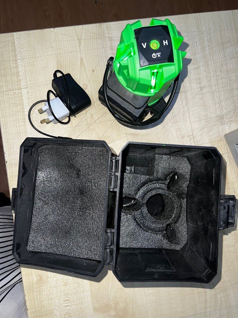 Laser level machine baru beli nak jual, Everything Else, Others on ...