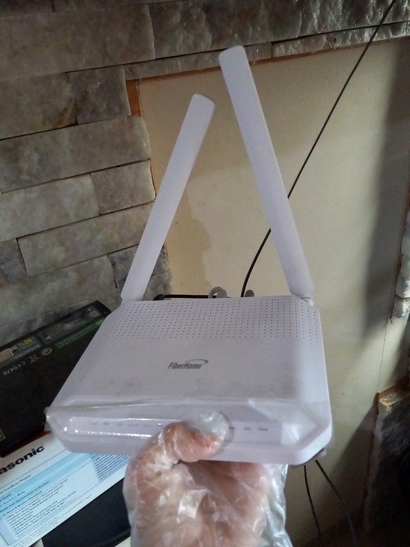 Modem fiberhome, Elektronik, TV & Perlengkapan Hiburan di Carousell