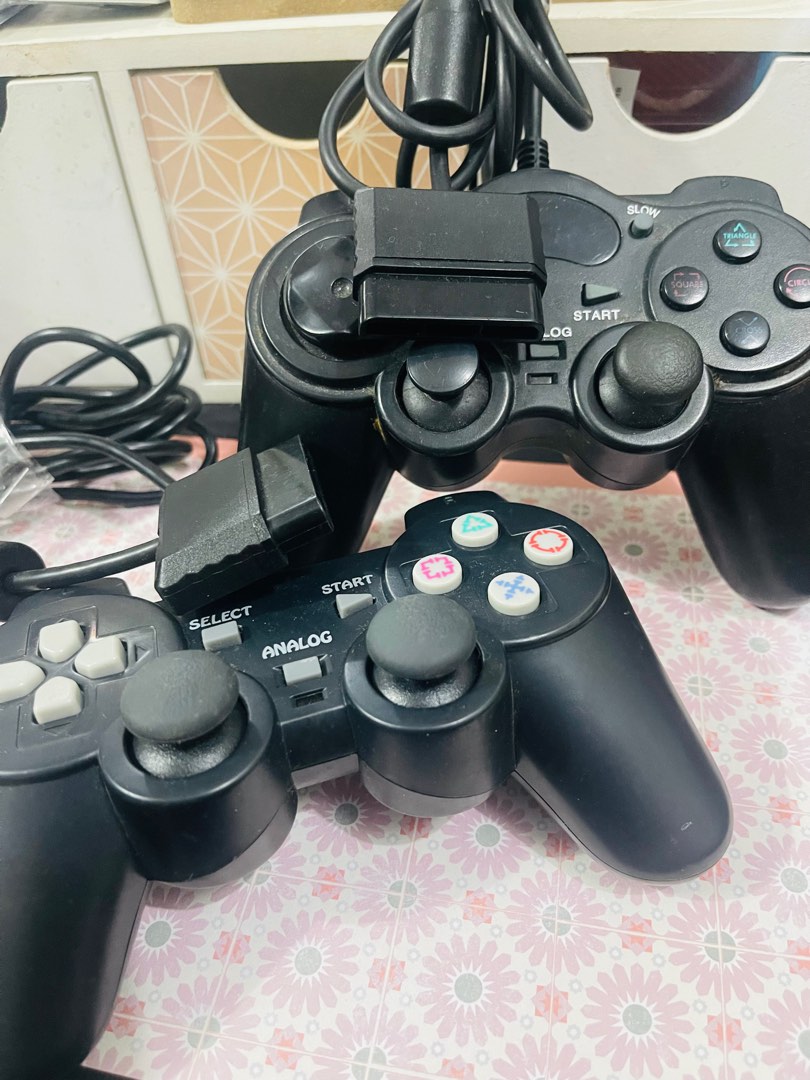 Old School Controllers NOT TESTED AS IS 250, Video Gaming, Gaming ...