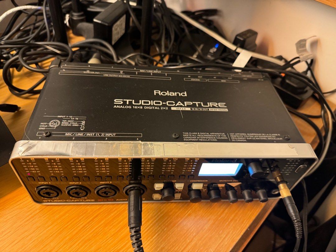 Roland Studio Capture audio interface, 興趣及遊戲, 音樂、樂器 & 配件, 樂器 - Carousell