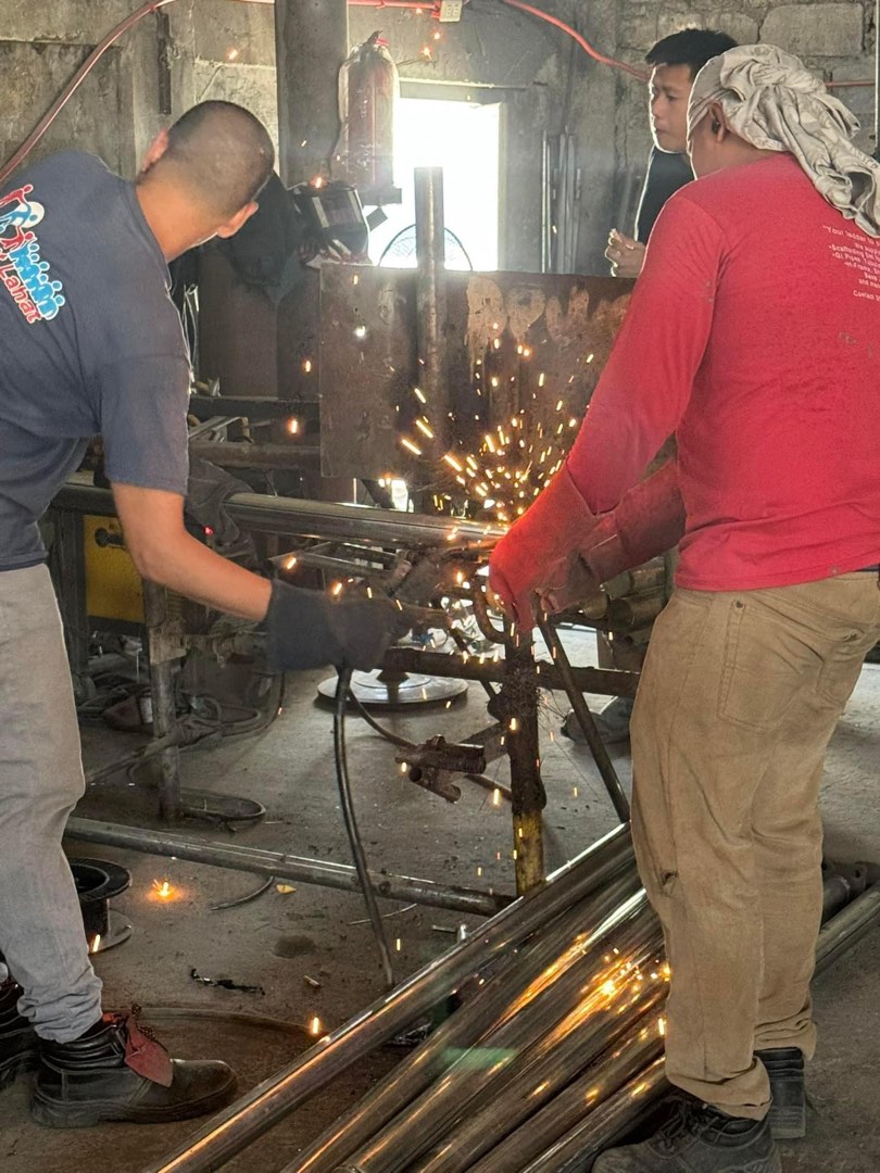 Shoring jack direct fabrication, Commercial & Industrial, Construction ...