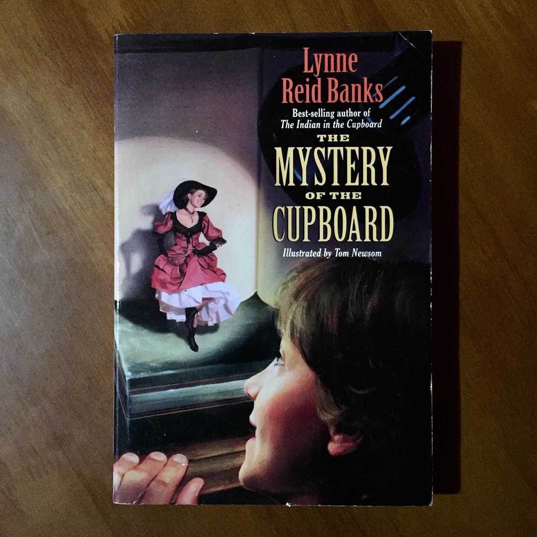 The Mystery of the Cupboard by Lynne Reid Banks, Illustrated by Tom ...