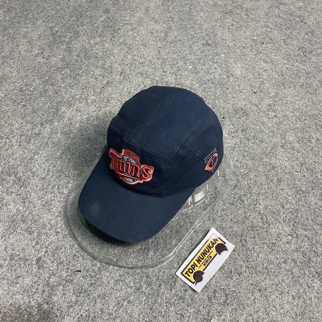 Topi MLB Twins 5panel, Fesyen Pria, Aksesoris, Topi di Carousell