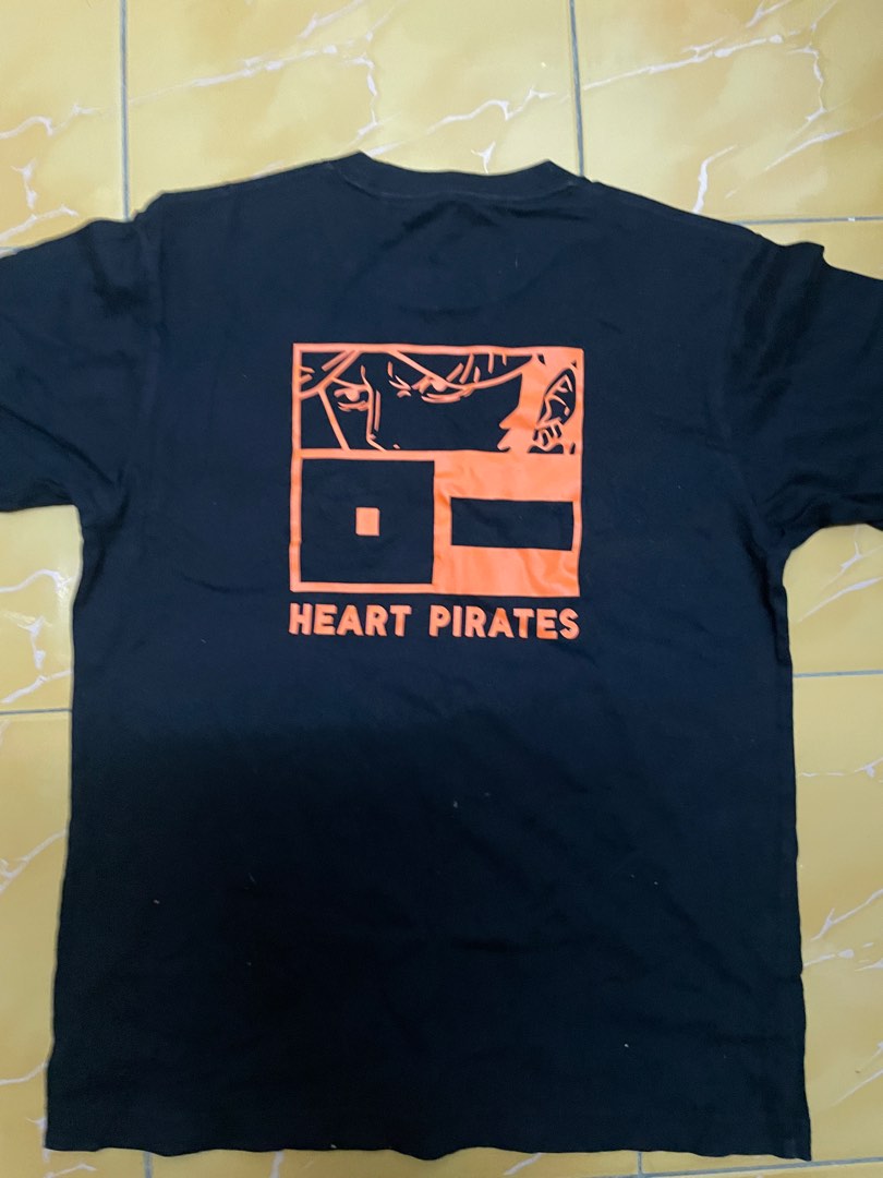 Uniqlo one piece heart pirates, Men's Fashion, Tops & Sets, Tshirts ...