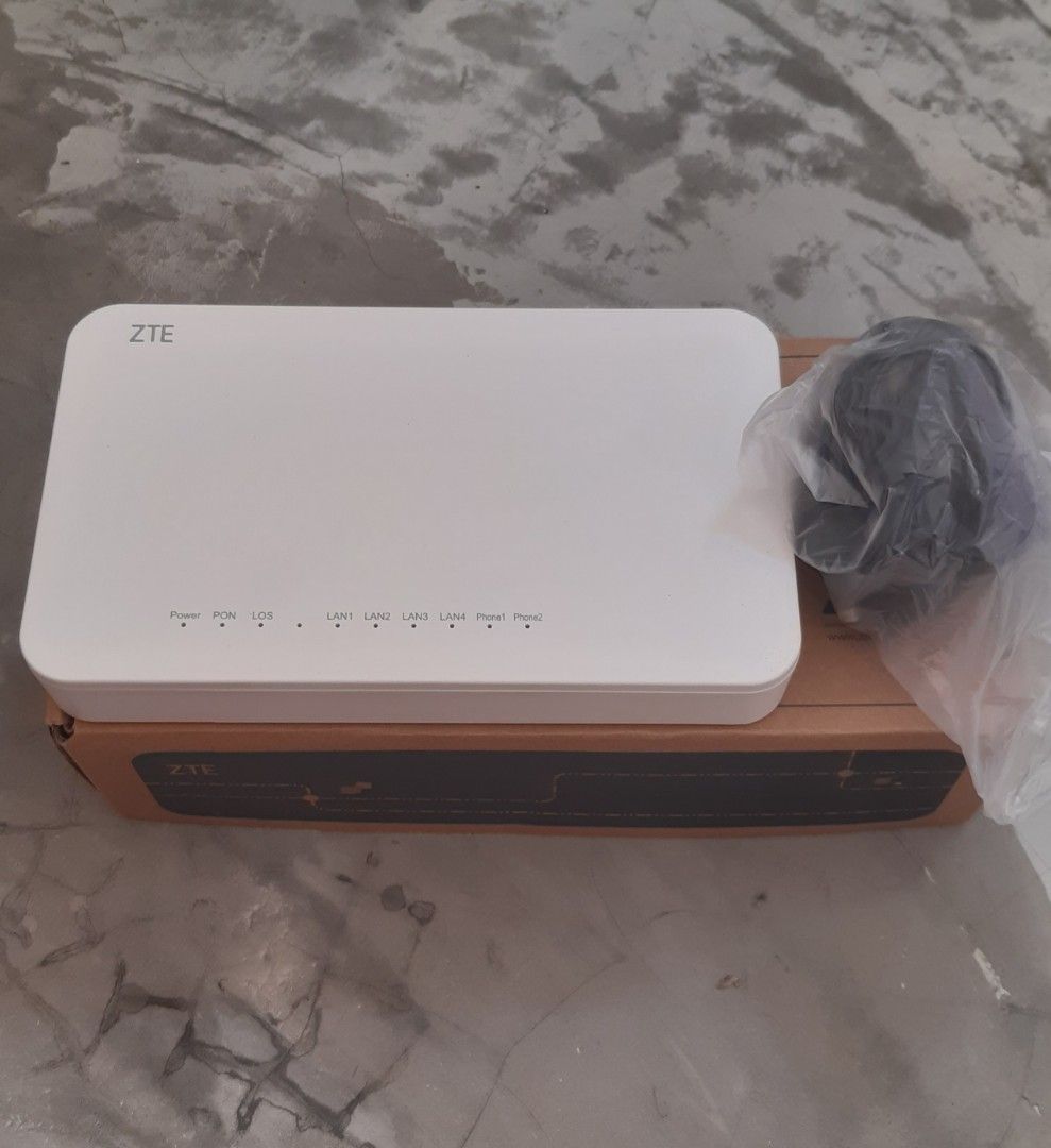 ZTE ZXHN F620 MODEM, Computers & Tech, Parts & Accessories, Networking on Carousell