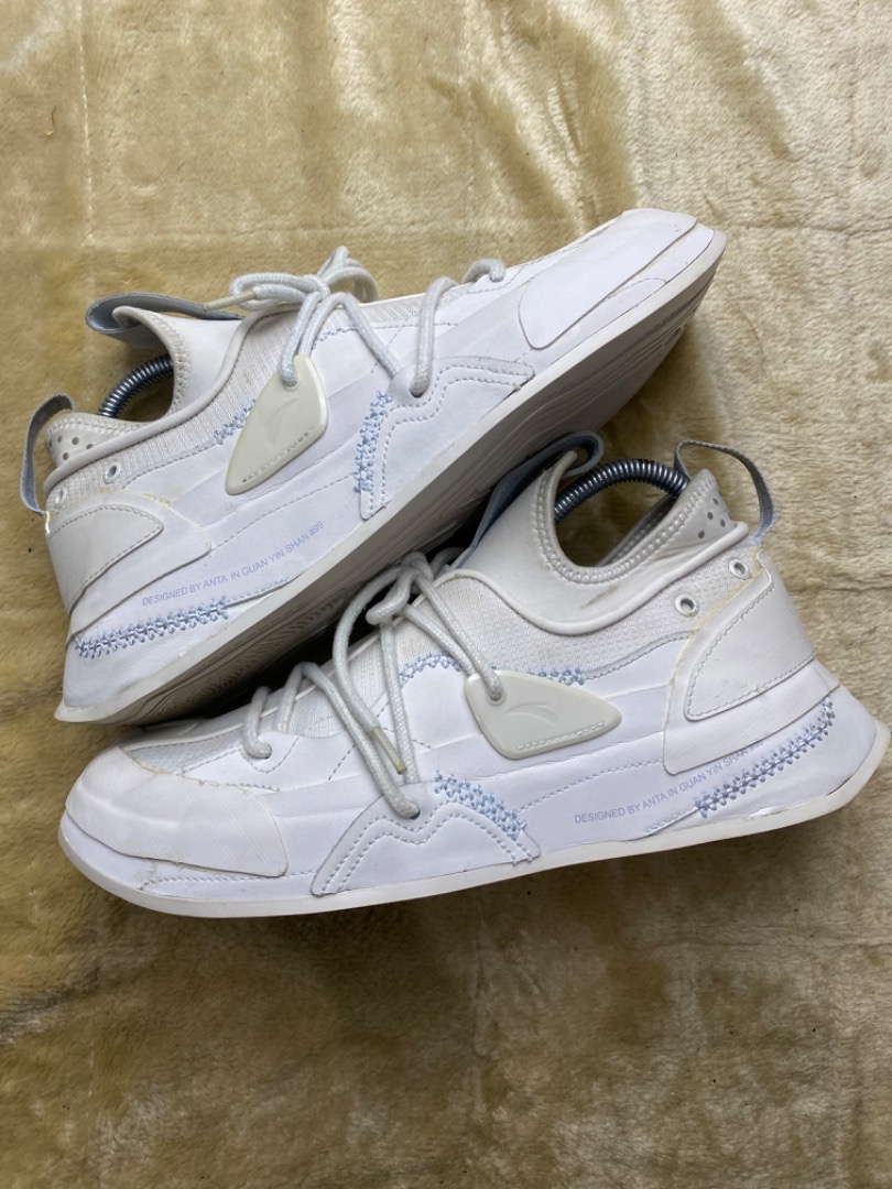 Anta white, Men's Fashion, Footwear, Sneakers on Carousell