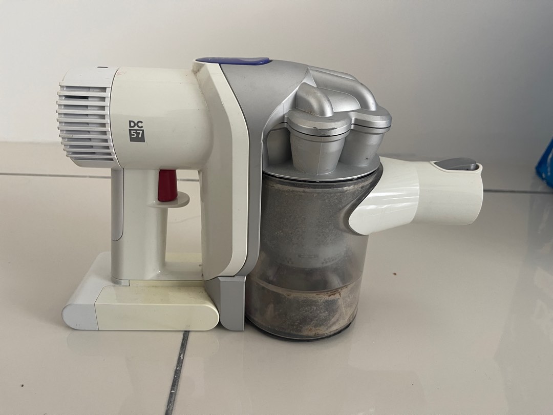Dyson DC57, TV & Home Appliances, Vacuum Cleaner & Housekeeping on ...