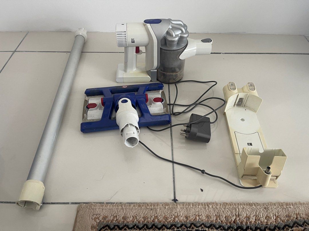 Dyson DC57, TV & Home Appliances, Vacuum Cleaner & Housekeeping on ...